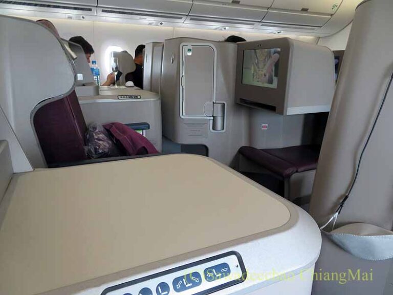 タイ国際航空TG643便成田発バンコク行きビジネスクラス搭乗記