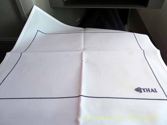 タイ国際航空TG643便成田発バンコク行きビジネスクラス搭乗記